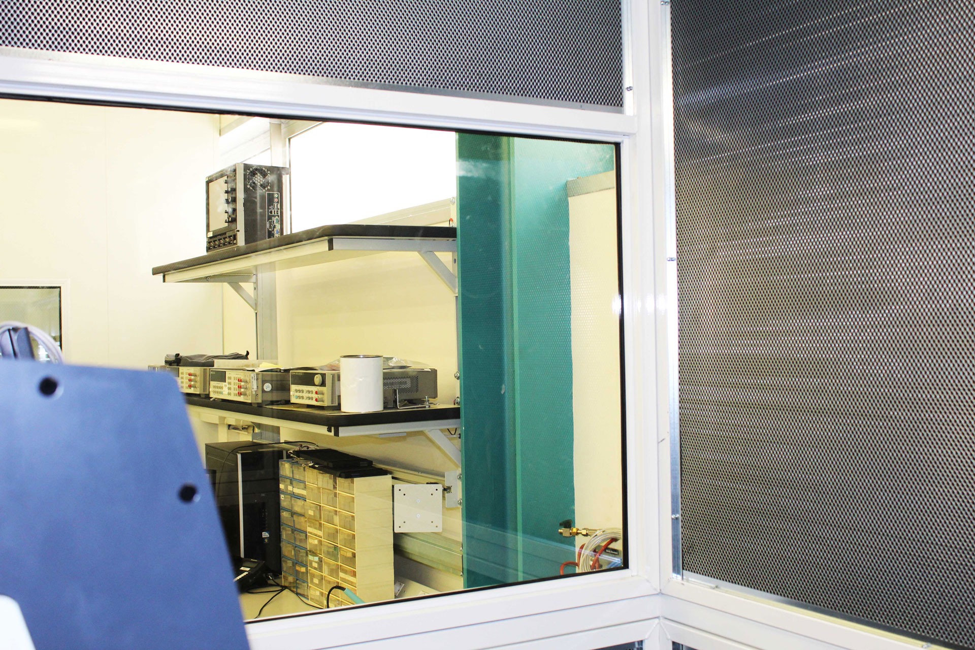 STMicroelectronics | STS Isolamenti