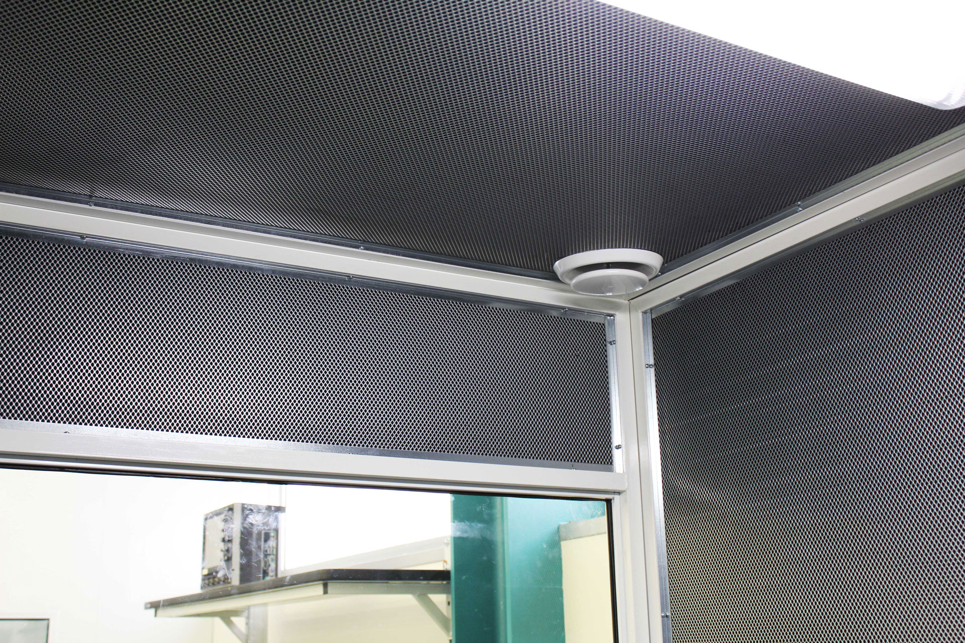 STMicroelectronics | STS Isolamenti